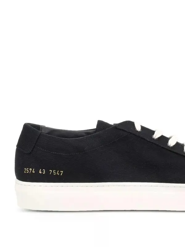 COMMON PROJECTS Lace-up Sneakers