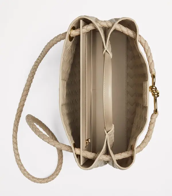 Bottega Veneta Medium Andiamo Shoulder Bag - Neutral