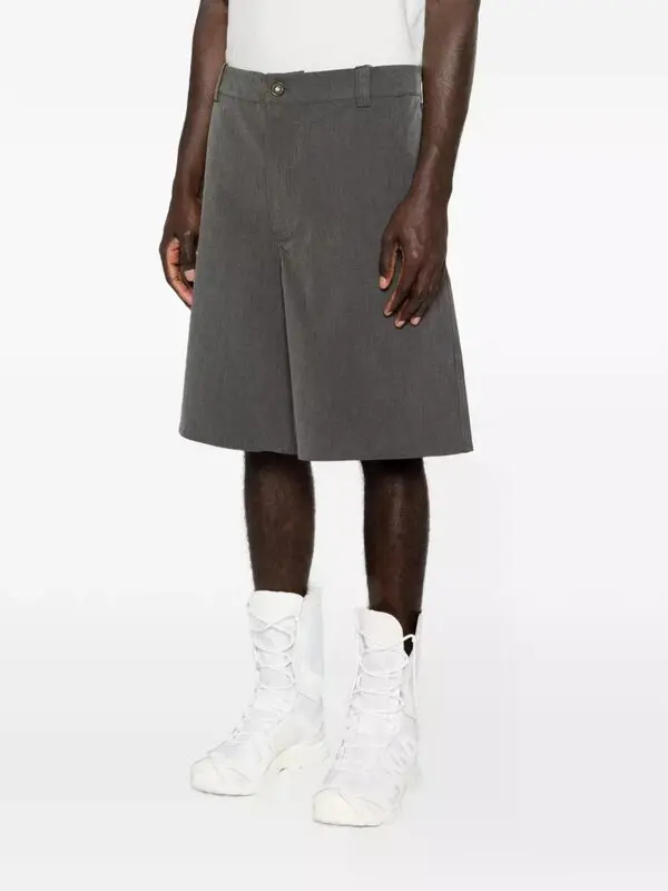 MADFRENZY Tailored Shorts With Pressed Pleats