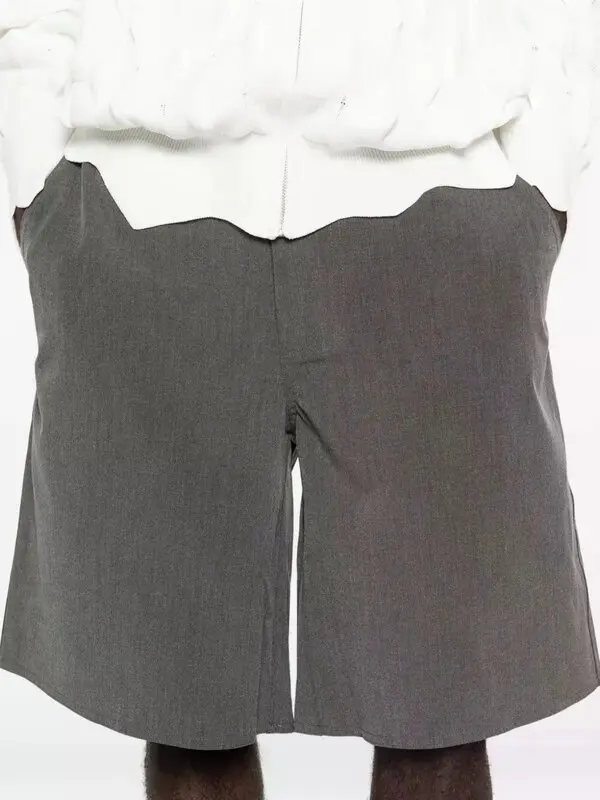 MADFRENZY Tailored Shorts With Pressed Pleats