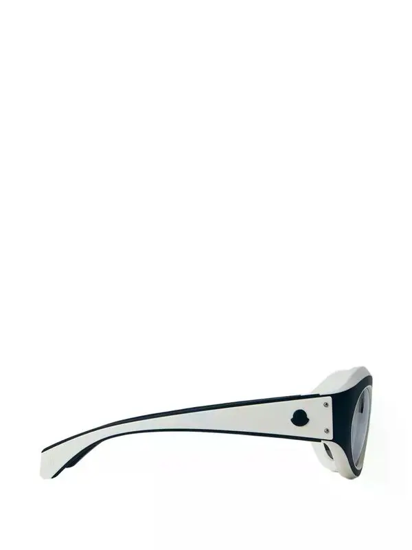 Moncler Oval Frame Sunglasses - Black