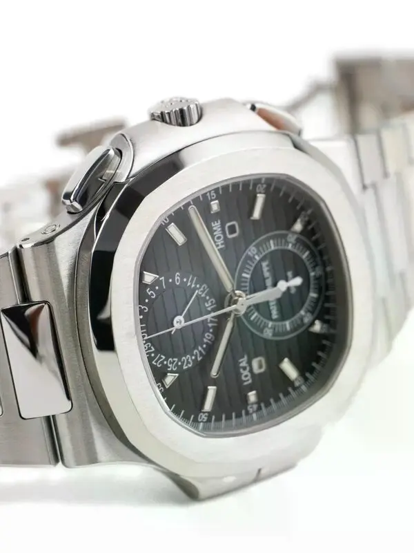 Patek Philippe Nautilus 5990/1a-011