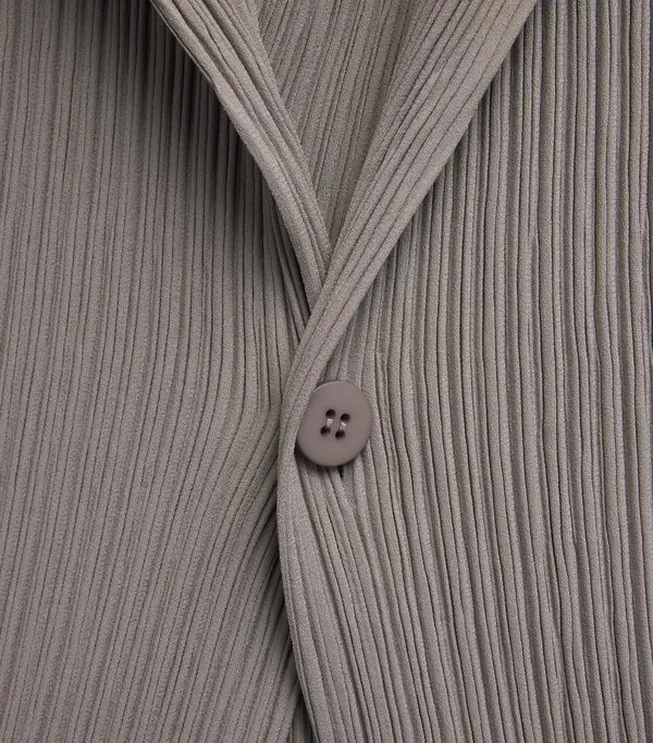 Issey Miyake Hatching Pleats" Textured Blazer