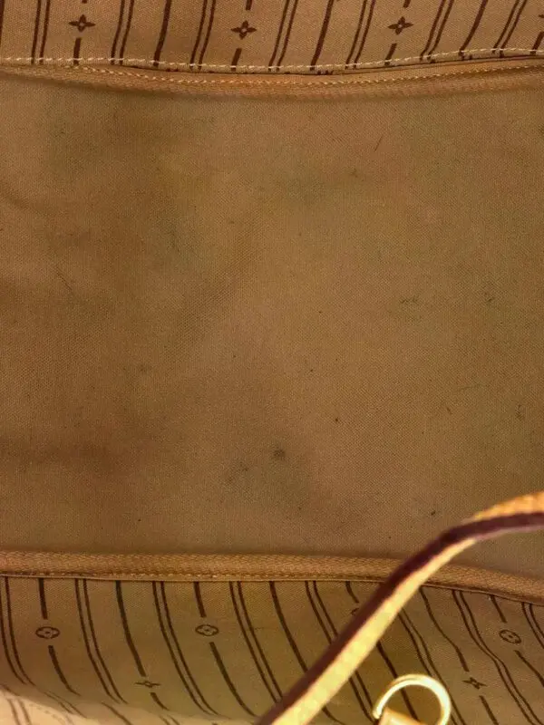 LOUIS VUITTON Neverfull Monogram Canvas Gm Tote Bag