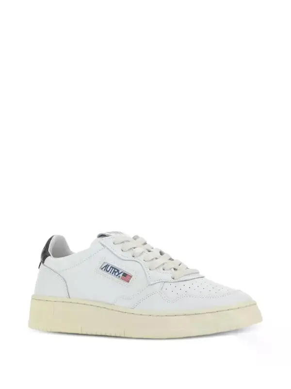 AUTRY Medalist Leather Sneakers - White