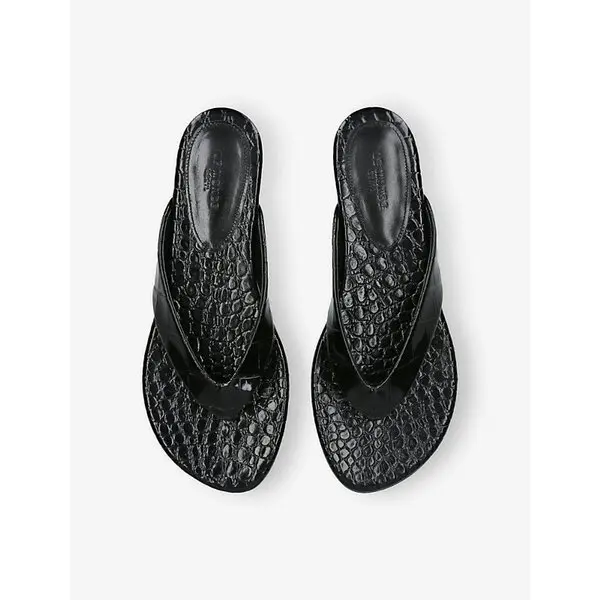 Le Monde Beryl Thong Leather Sandals