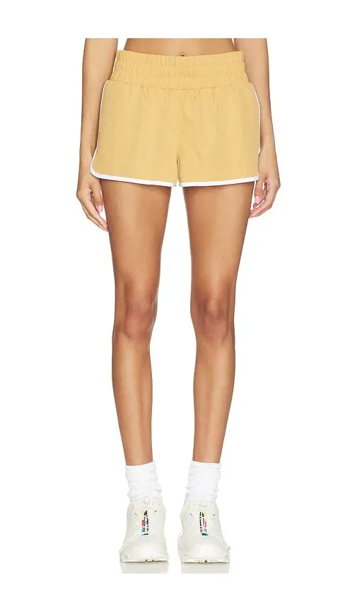 Varley Arlington Running Short - Tan
