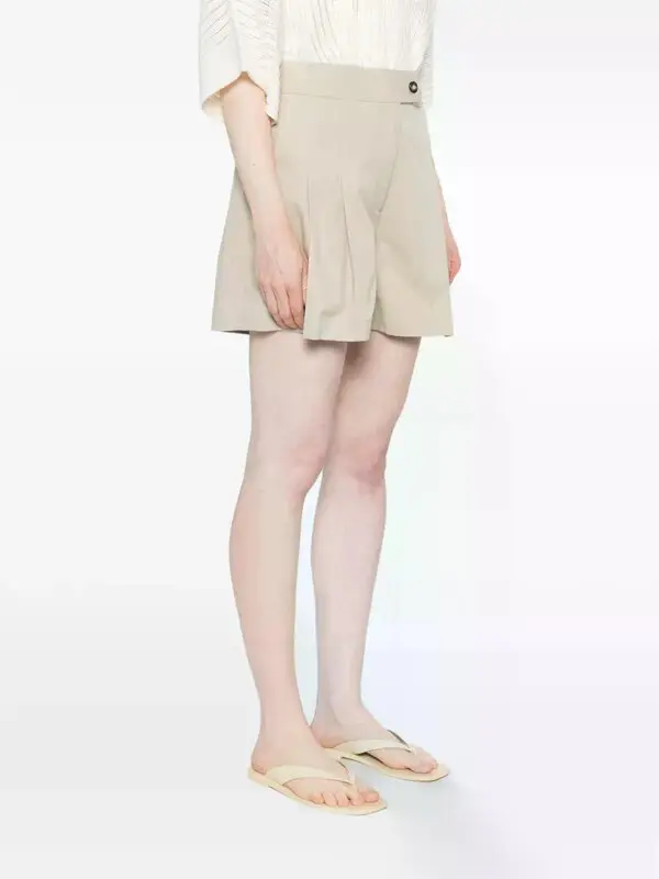 Fedeli Beige Pleated Shorts