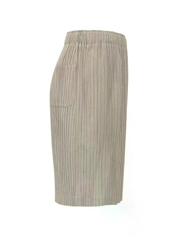 GONGDID DESIGN Crinkled Stripe Shorts