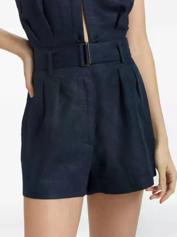 HEVRON Zinna Belted Pleated Shorts - Blue