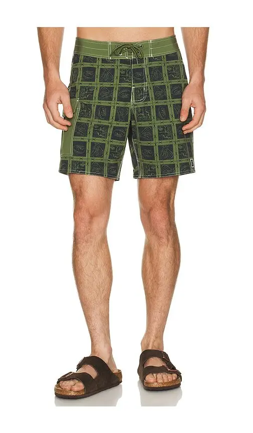 Brixton Classic 17 Swim Trunk In . Also - Olive