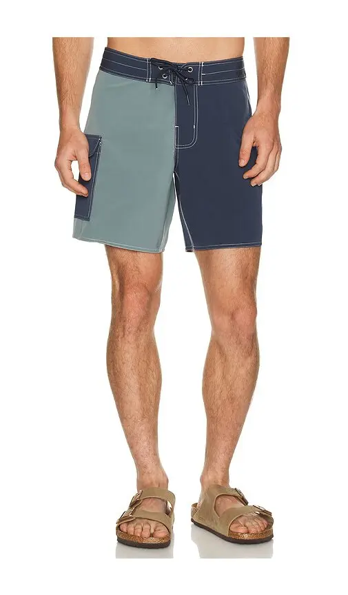 Brixton Classic 17 Swim Trunk In . Also - Blue