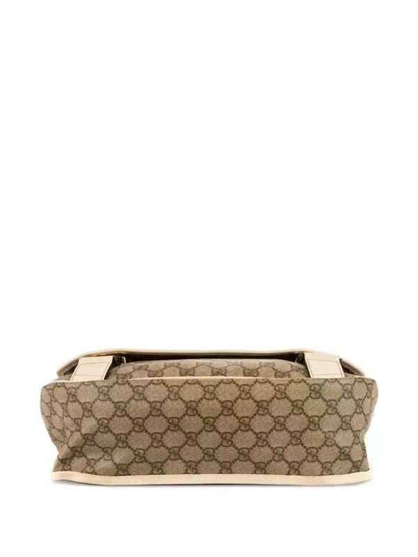 Gucci Gg Supreme Shoulder Bag - Neutrals