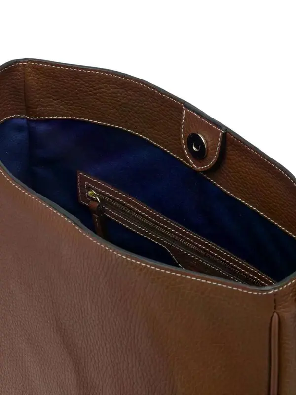 LE TANNEUR Madeleine Shoulder Bag