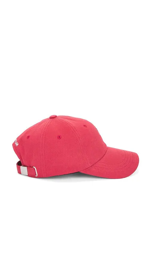 VERUTUM Embroidered Trident Symbol Baseball Cap