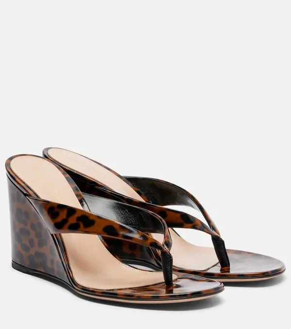 GIANVITO ROSSI Leopard-print Leather Wedge Thong Sandals - Brown