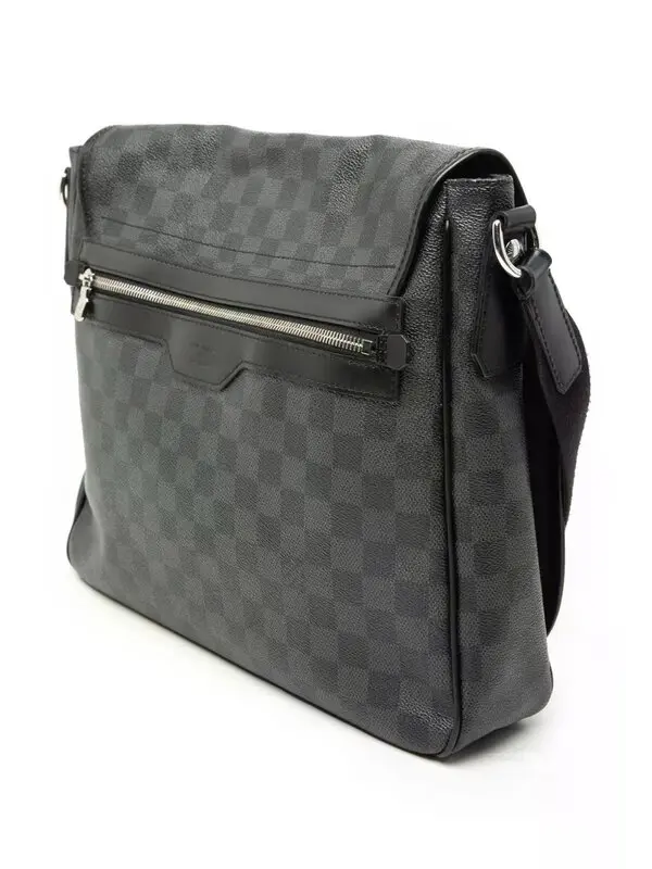LOUIS VUITTON Damier Graphite Daniel Mm Crossbody Bag