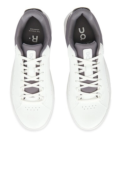 On The Roger Advantage Sneakers - White & Ore