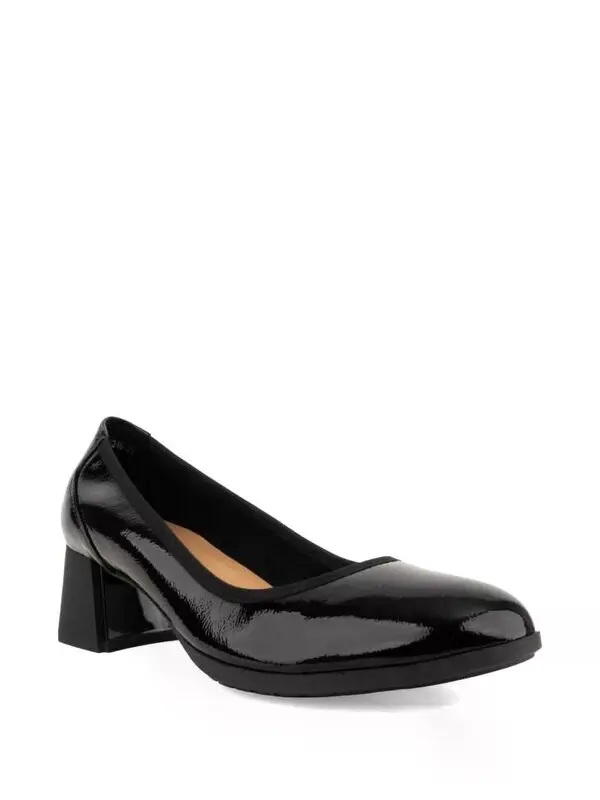 LINDA BAUMANN Patent Finish Block Heel Pumps