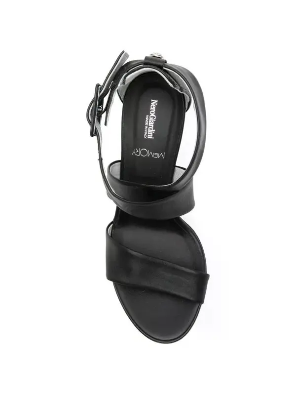 NEROGIARDINI Buckle-fastening Crossover-strap Sandals