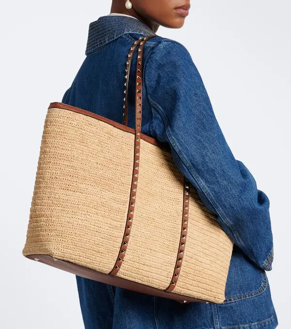 Valentino Garavani Rockstud Large Raffia Tote Bag