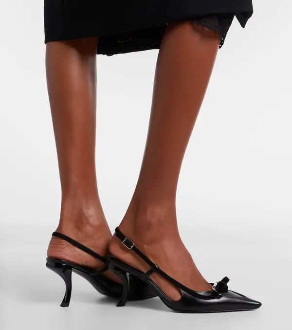 ROGER VIVIER Virgule 75 Leather Slingback Pumps