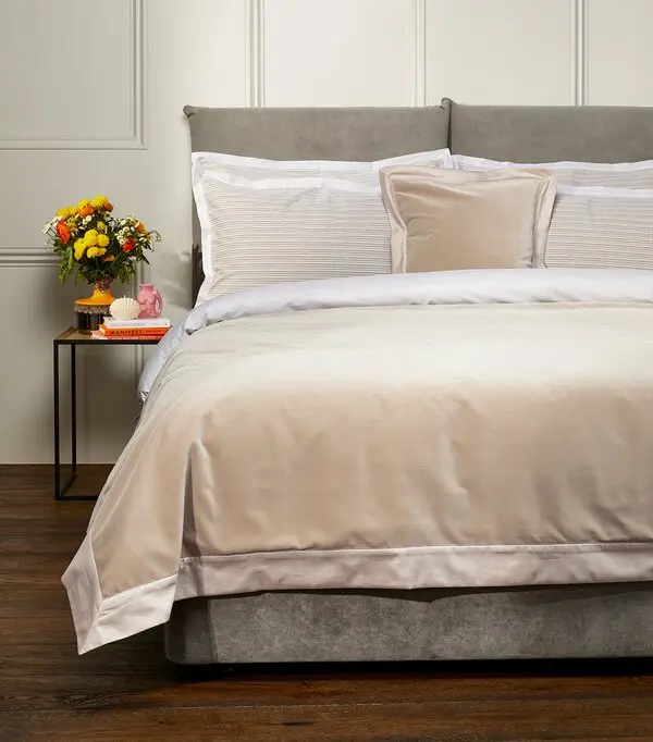 AMALIA Cirrus Super King Bedspread