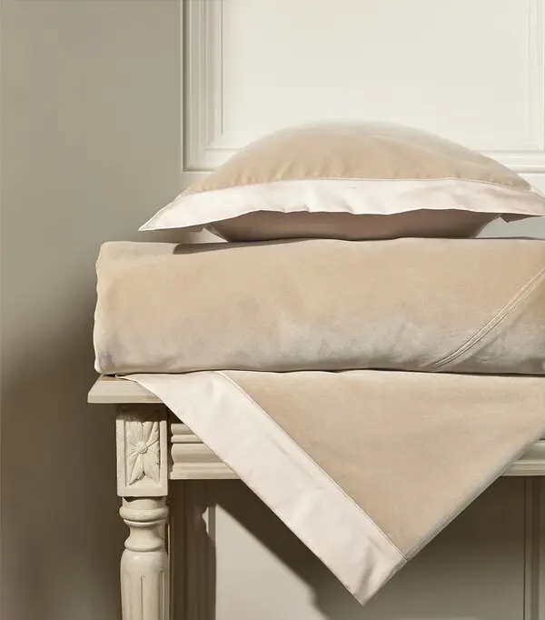 AMALIA Cirrus Super King Bedspread