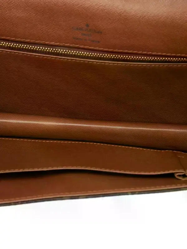 LOUIS VUITTON 1992 Monogram Pochette Dame Gm Clutch Bag