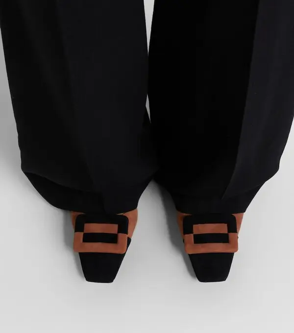 ROGER VIVIER Belle Vivier Suede Pumps