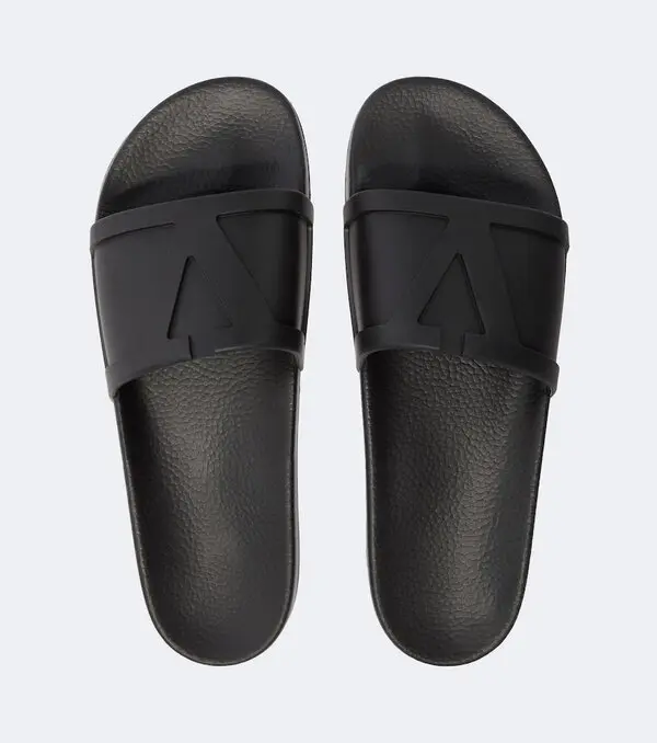Valentino Garavani Vlogo Slides