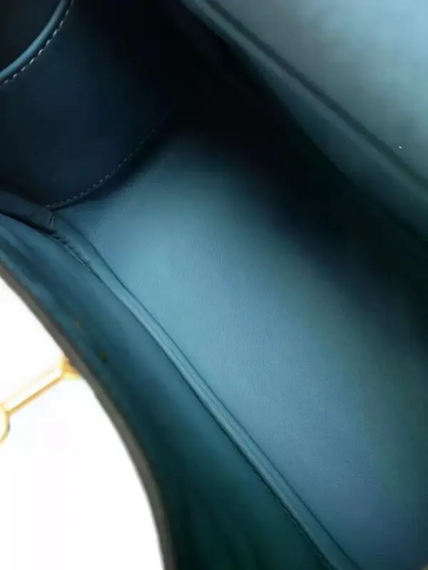 Hermès Mini Lindy Shoulder Bag - Blue
