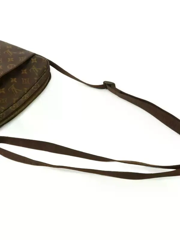 LOUIS VUITTON Trotteur Beaubourg Shoulder Bag