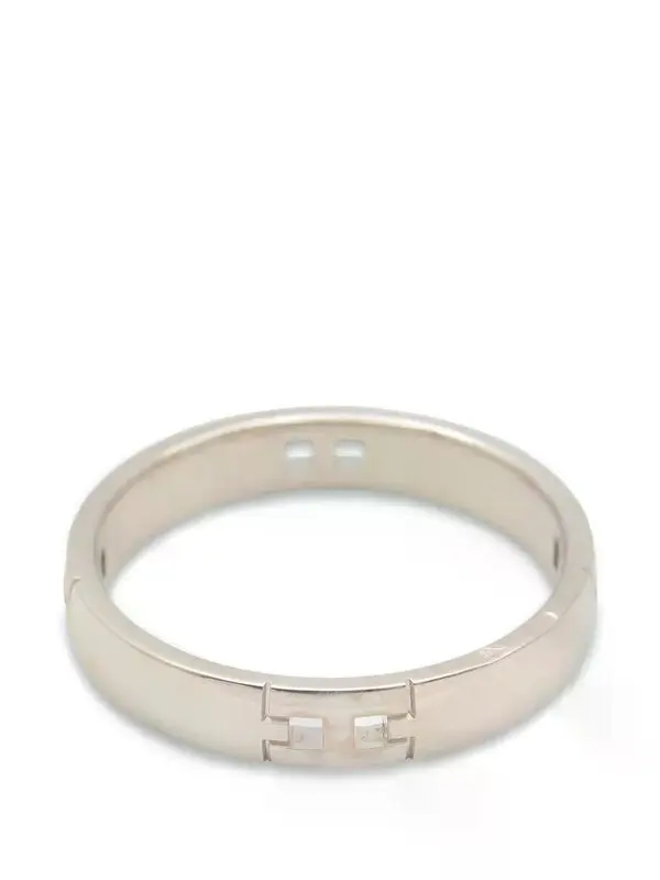 Hermès 18kt White Gold Hercules Engraved Logo Ring - Silver