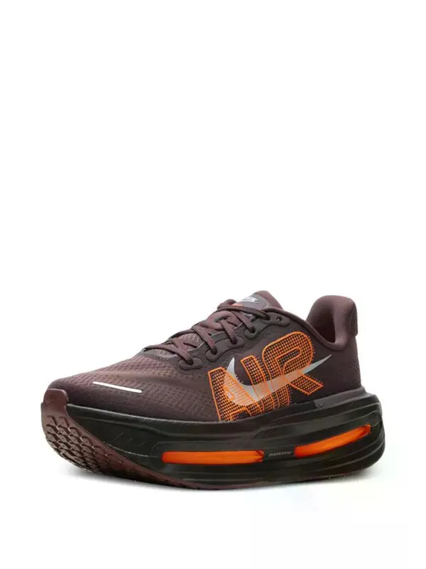 Nike Renegade Vomero Premium Sneakers