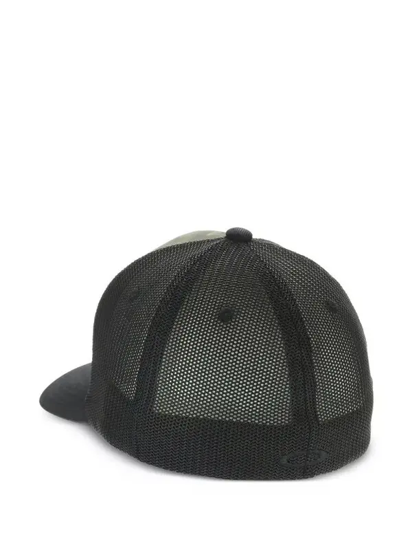 Oakley Camouflage Print Mesh Panel Cap