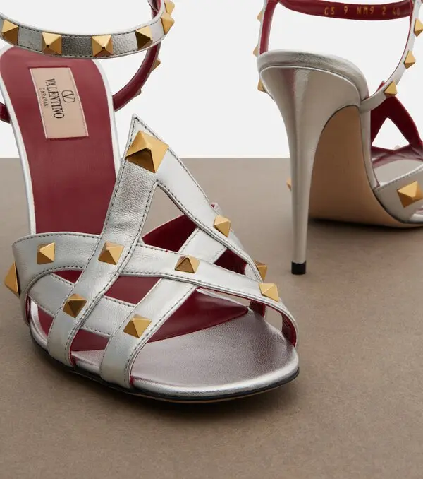 Valentino Garavani Rockstud Metallic Leather Sandals - Silver