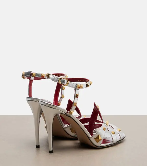 Valentino Garavani Rockstud Metallic Leather Sandals - Silver