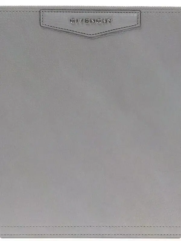 Givenchy Large Antigona Pouch