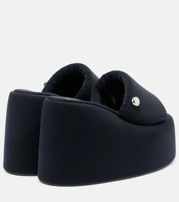 Attico Mochi Platform Slides
