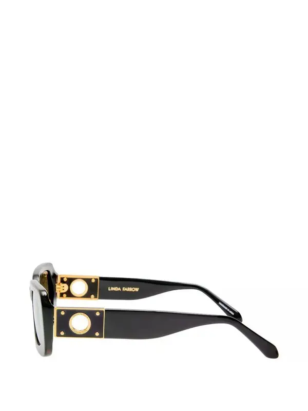 Linda Farrow Rectangle Frame Sunglasses With Grey Tinted Lenses