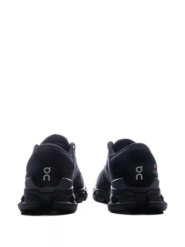 On X 4 Logo Detail Sneakers