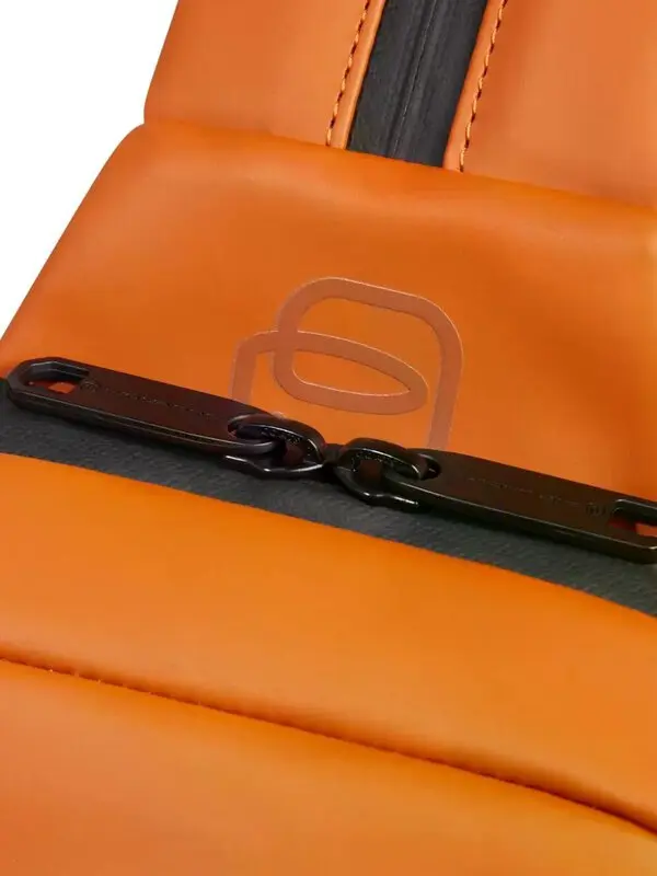 PIQUADRO Corner 2.0 Sling Bag