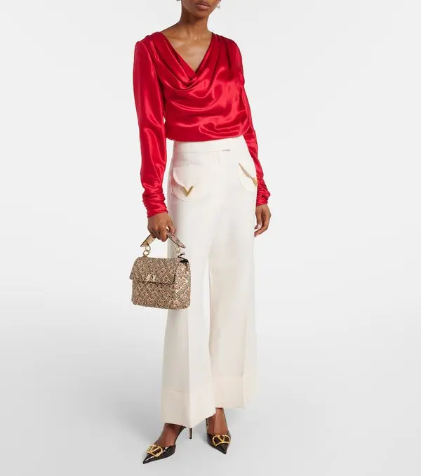 Valentino Garavani Rockstud Spike Medium Top-handle Bag