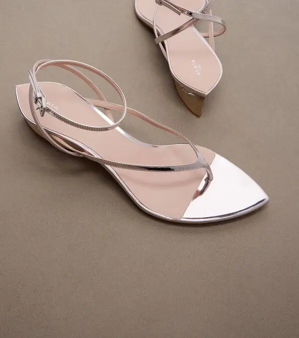 Alaïa Leather Wedge Thong Sandals