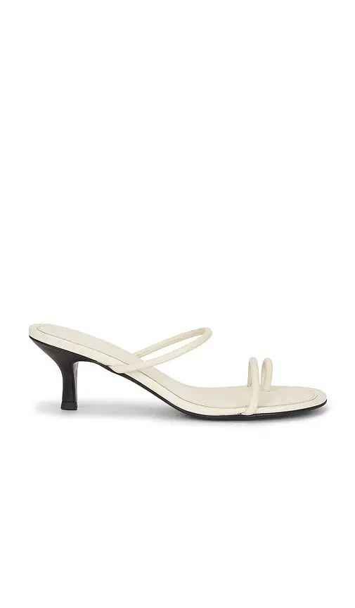 ST. AGNI Minimal Strap Heel - Cream