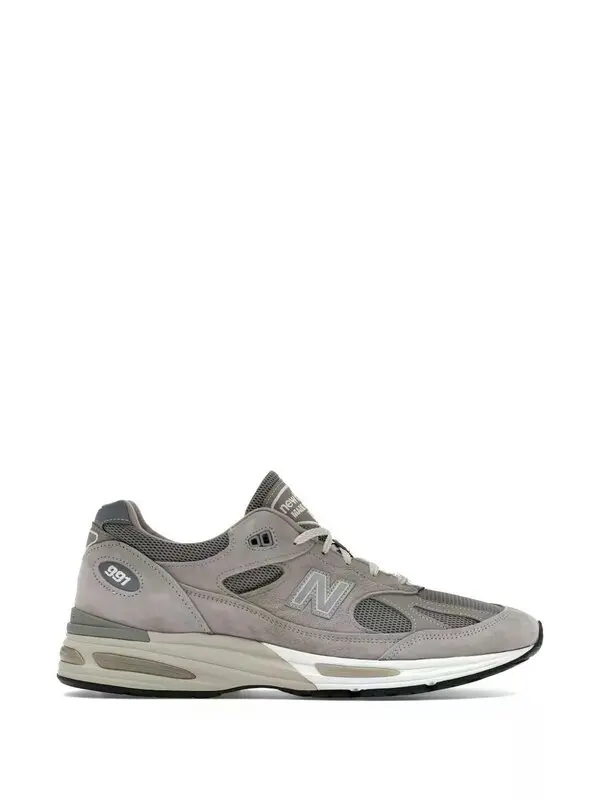 NEW BALANCE 991v2 Suede-panel Sneakers - Grey