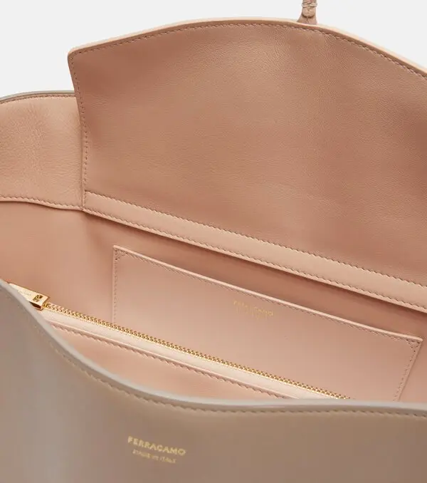 FERRAGAMO Hug Soft Medium Leather Shoulder Bag - Beige