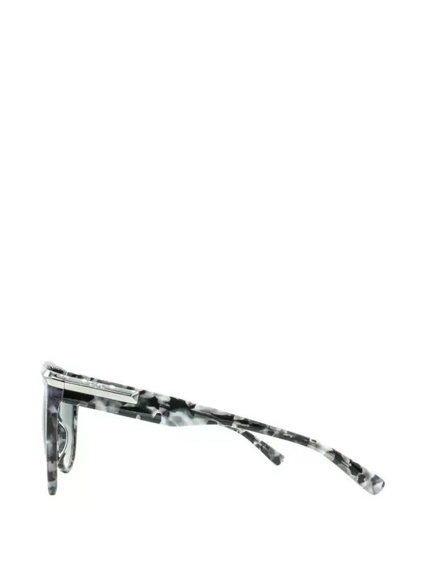 Mcm Marble-effect Cat-eye Sunglasses - Grey