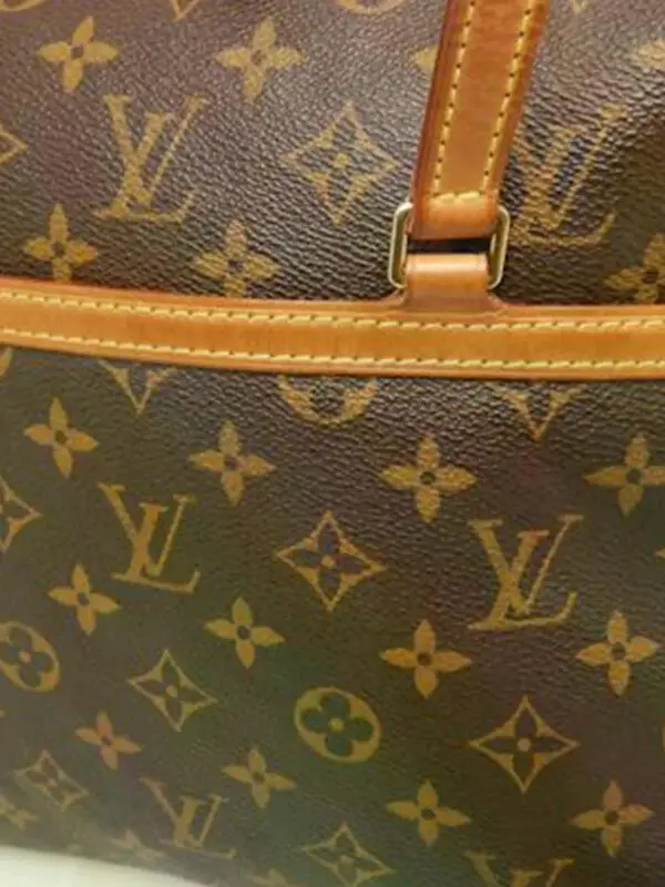 LOUIS VUITTON Monogram Coussin Gm Shoulder Bag - Brown